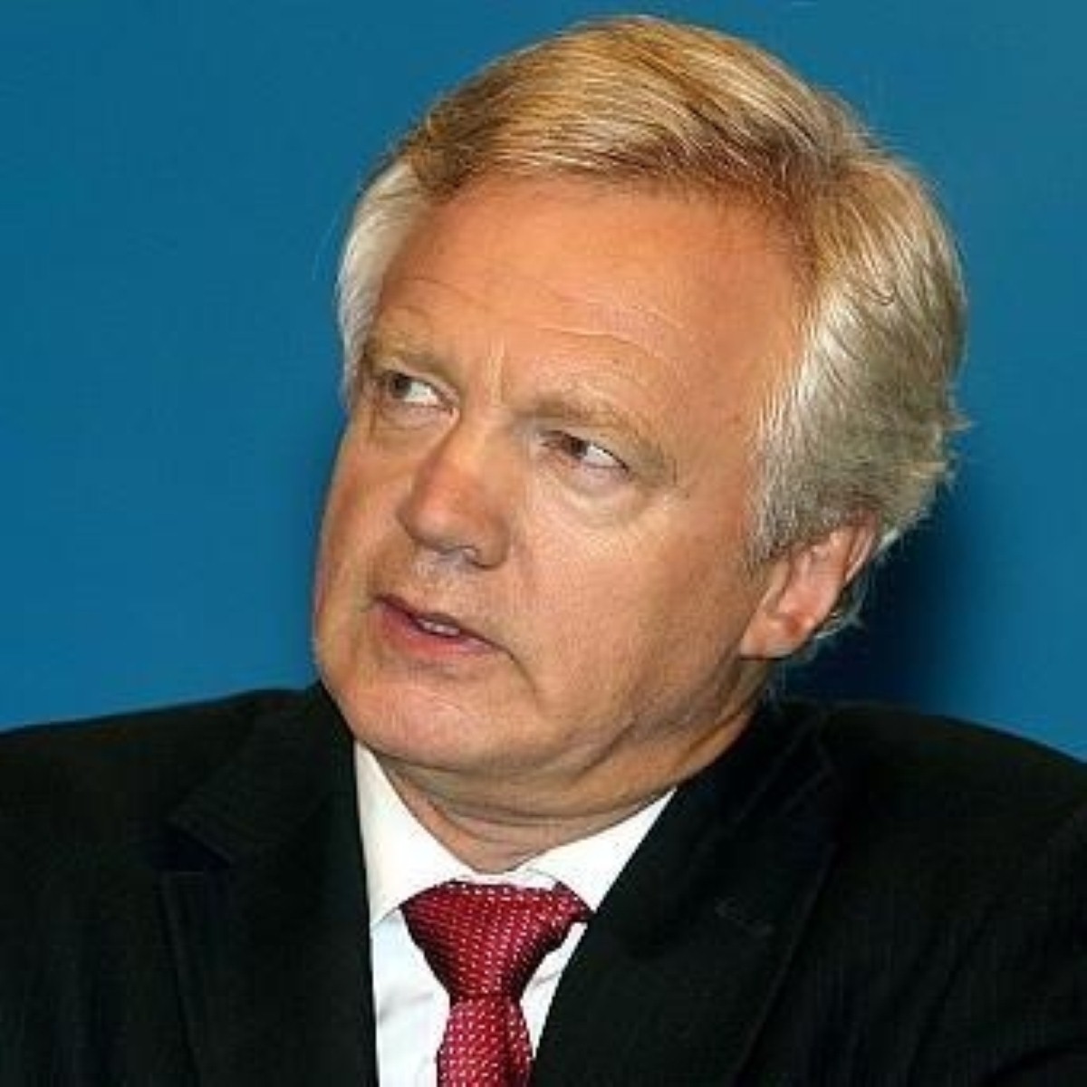 David Davis resigns