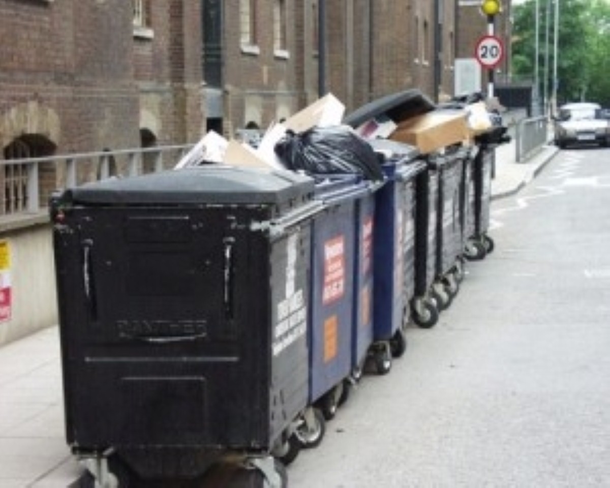 Coalition's weekly bin collection 'broken promise'