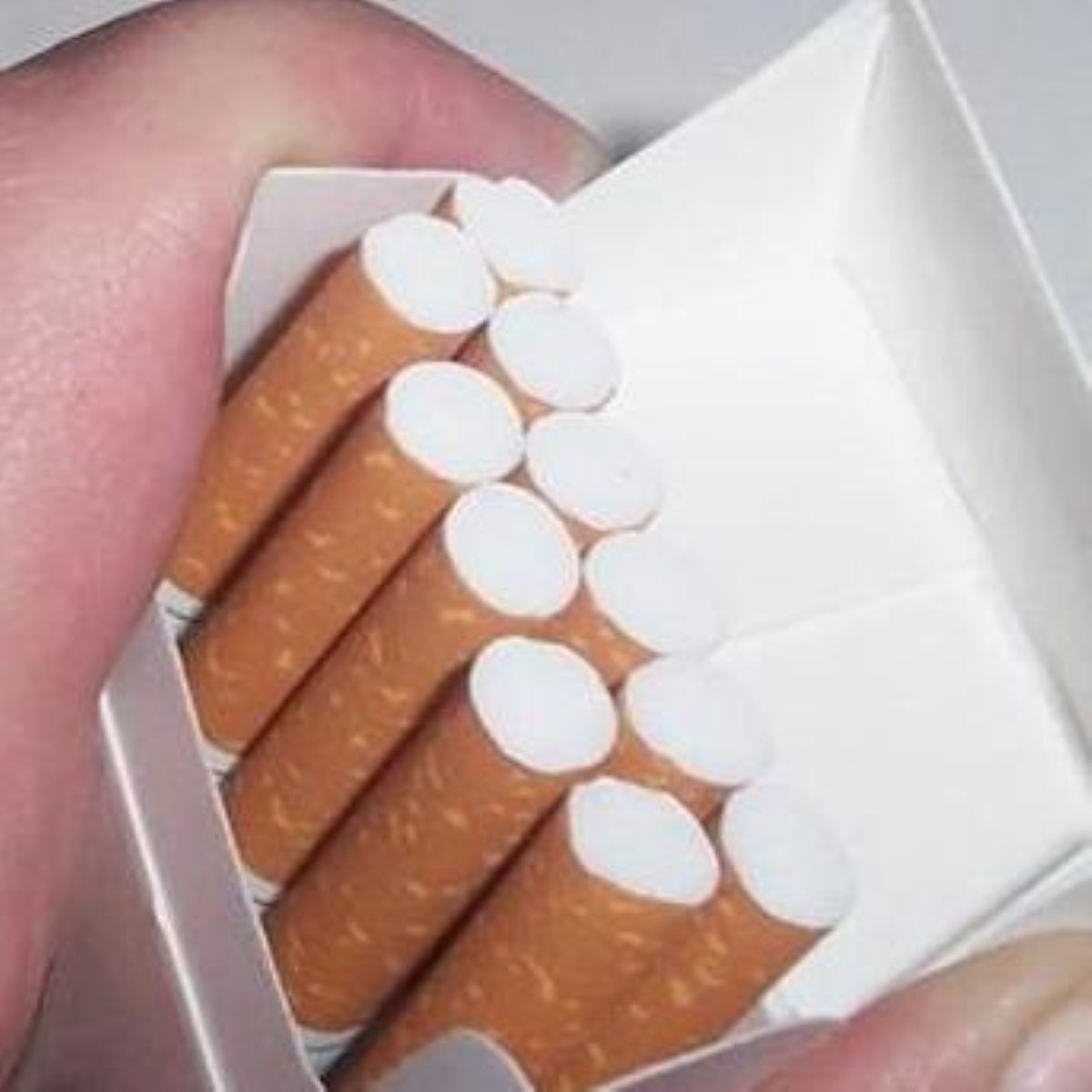 MPs back cigarette display ban