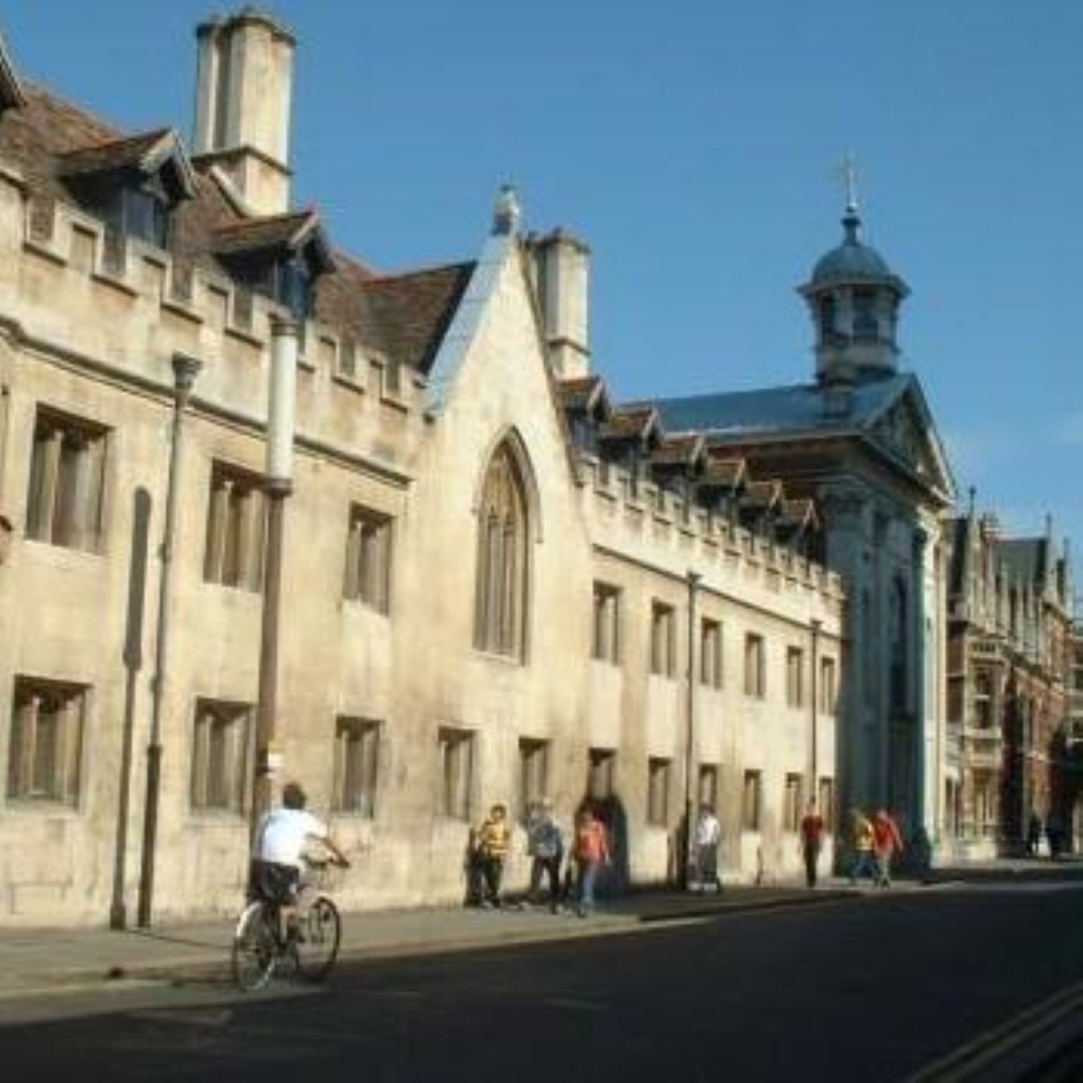 University access 'needs improving'