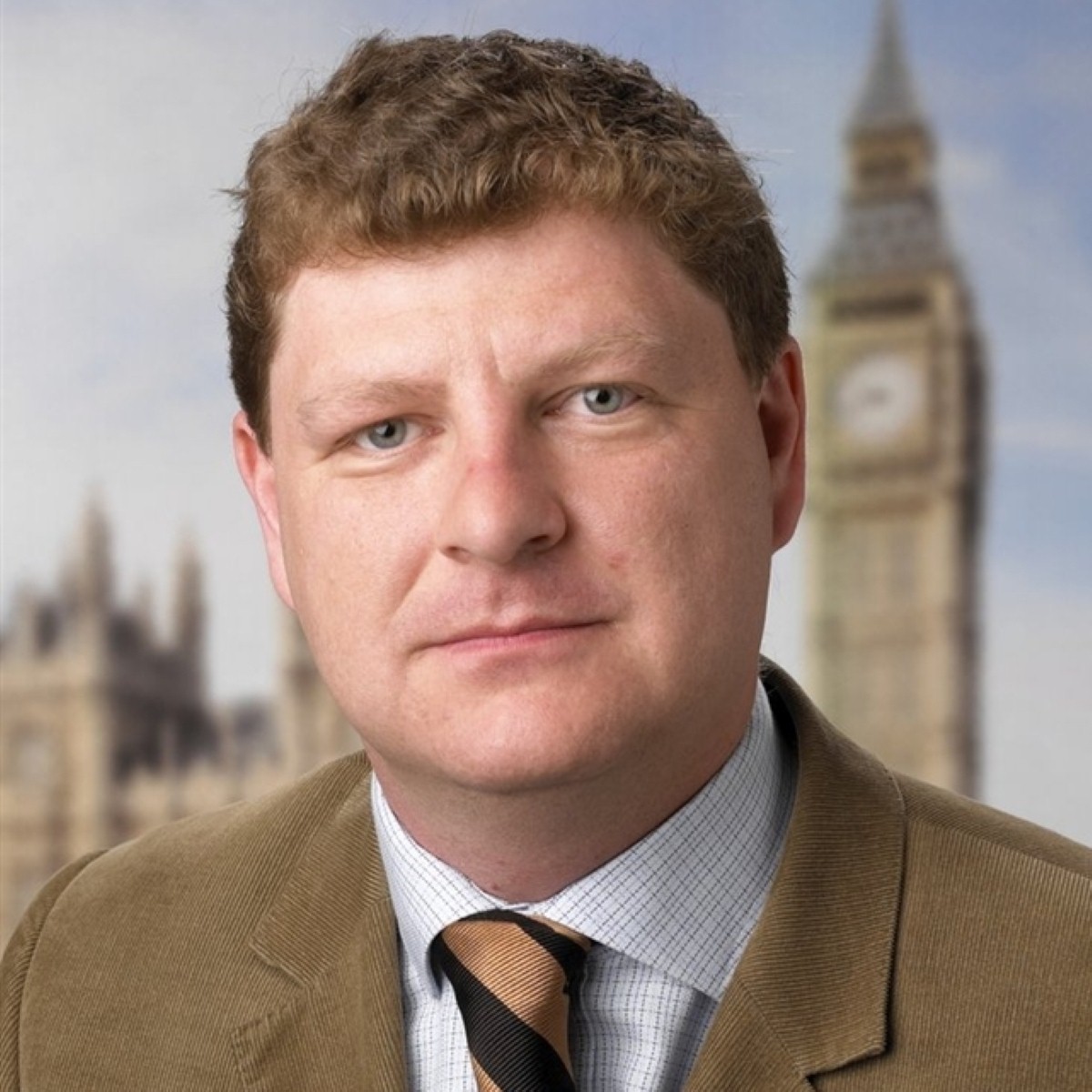 Interview: Angus Robertson