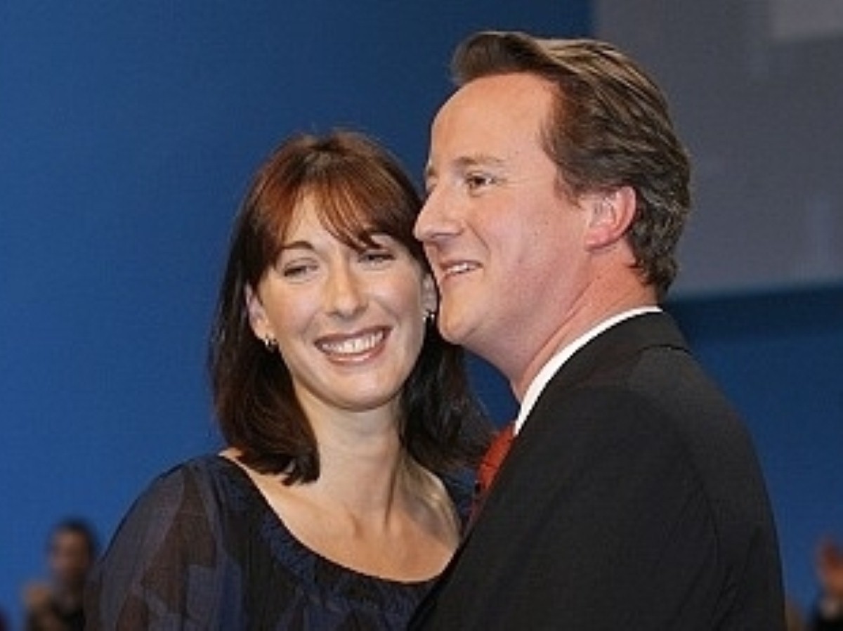 Samantha Cameron gives birth to baby girl